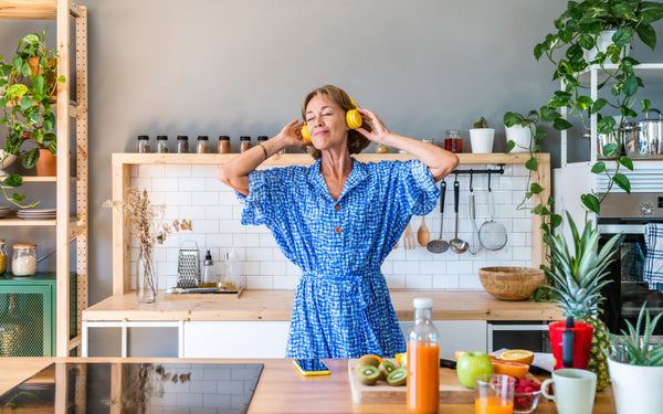 7 Tips To Naturally Spring Clean Inside and Out - Seven Minerals